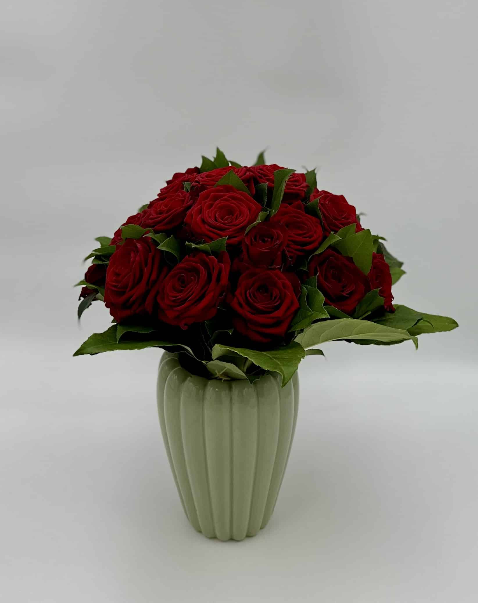 Røde Romancer - Buket med Røde Roser fra Ince Blomster